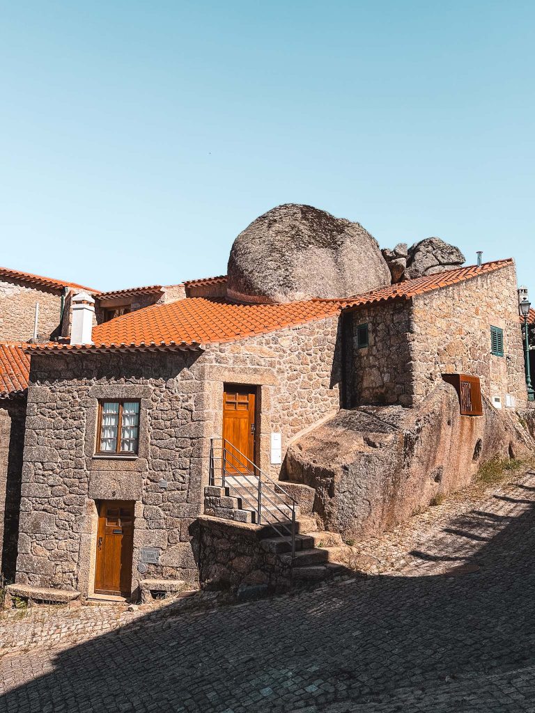 17 top things to do in Monsanto, the most Portuguese village