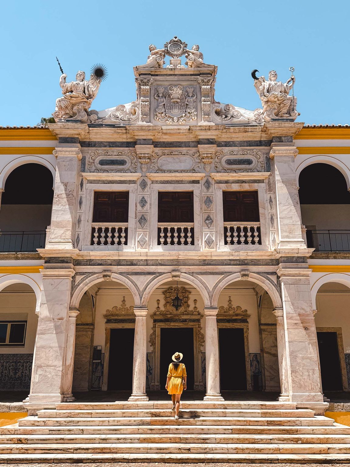Museum-City Évora: 17 best things to do in Évora, Portugal