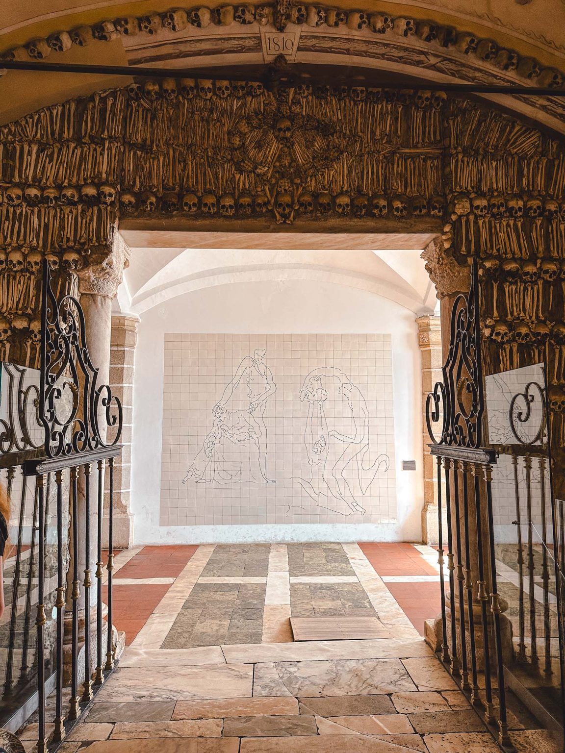 Museum-City Évora: 17 best things to do in Évora, Portugal